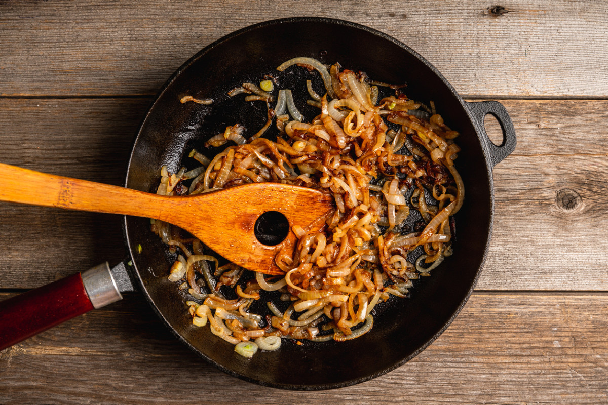 How To Caramelize Onions Like a Chef