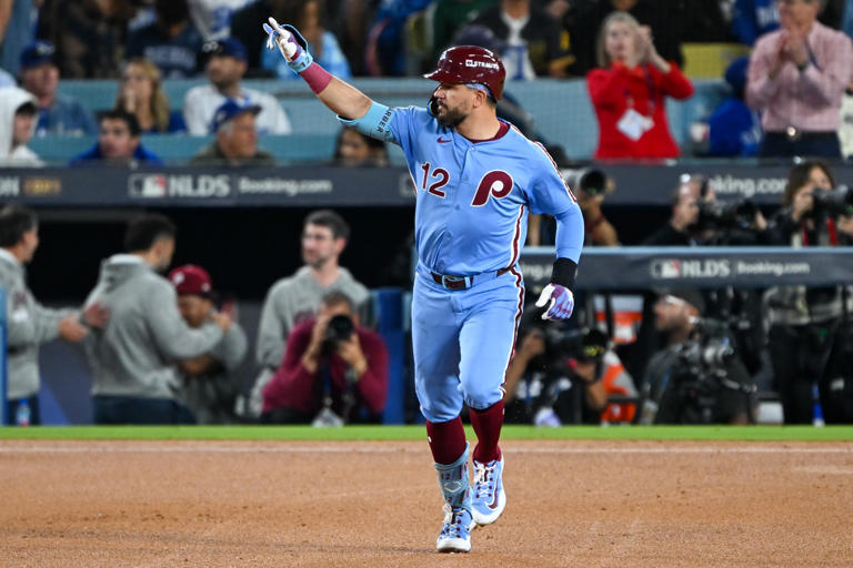 NLDS Game 3: Phillies beat Dodgers to force Game 4; stars show up and ...