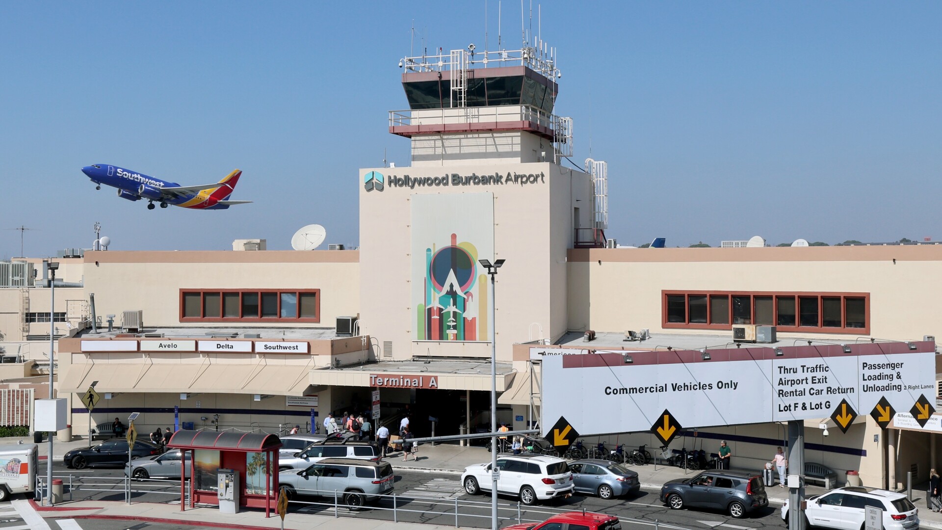 US government shutdown causes major airport delays
