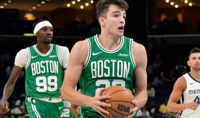 Hugo González impacta a la NBA en su estreno con los Celtics