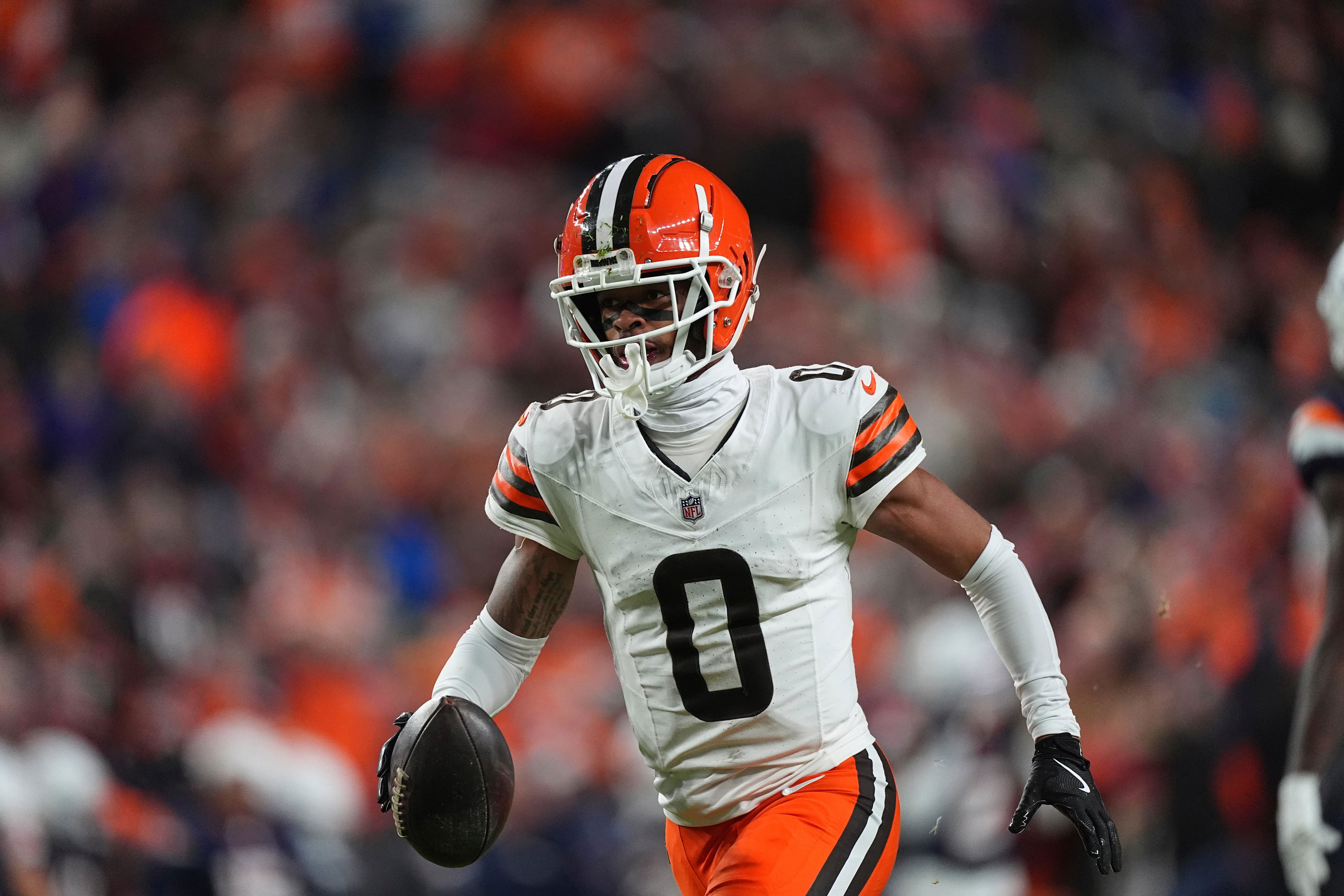 Report: Browns trade Greg Newsome to Jaguars