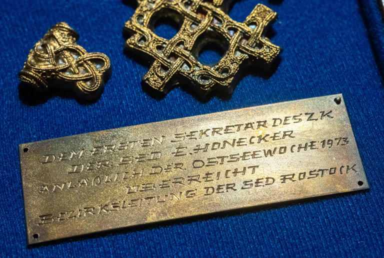 NS-Vereinnahmung und Honecker-Replik - Schau zu Wikingergold