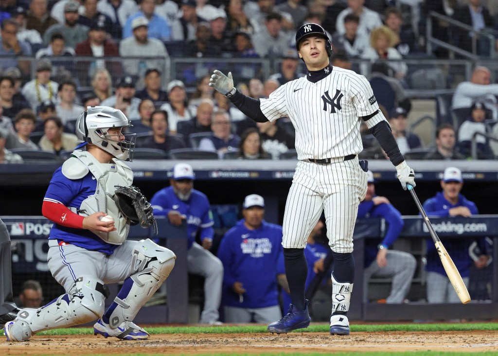 One Yankees fan becomes the face of frustration with Anthony Volpe