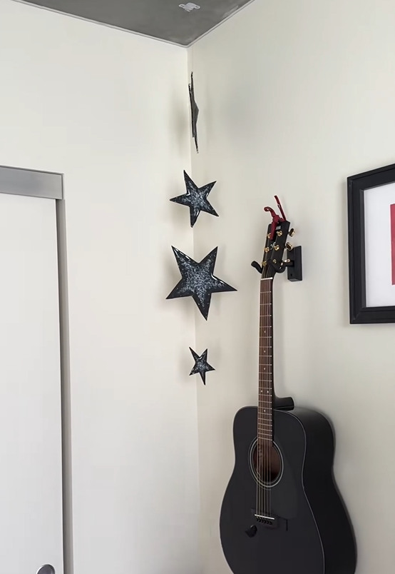 How to Make a Large Star Decoration: Step-by-Step Guide