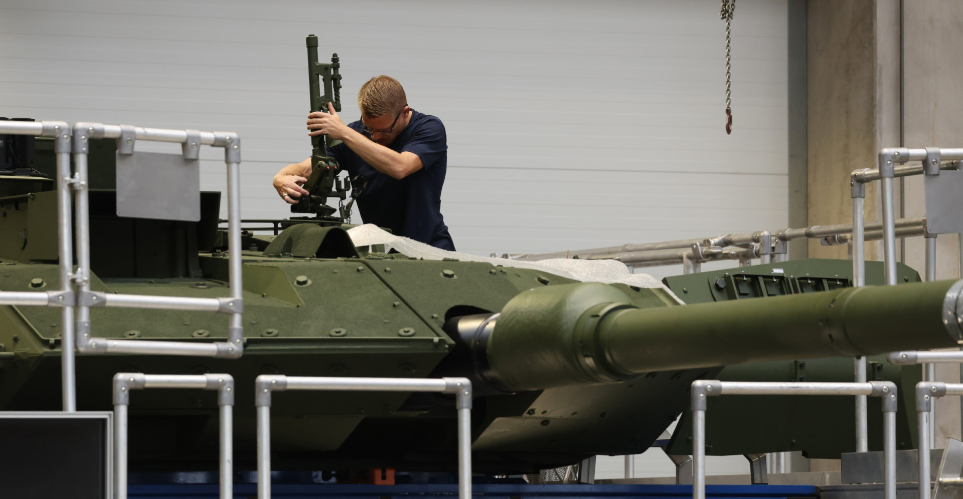 Exposing labor exploitation in the arms industry
