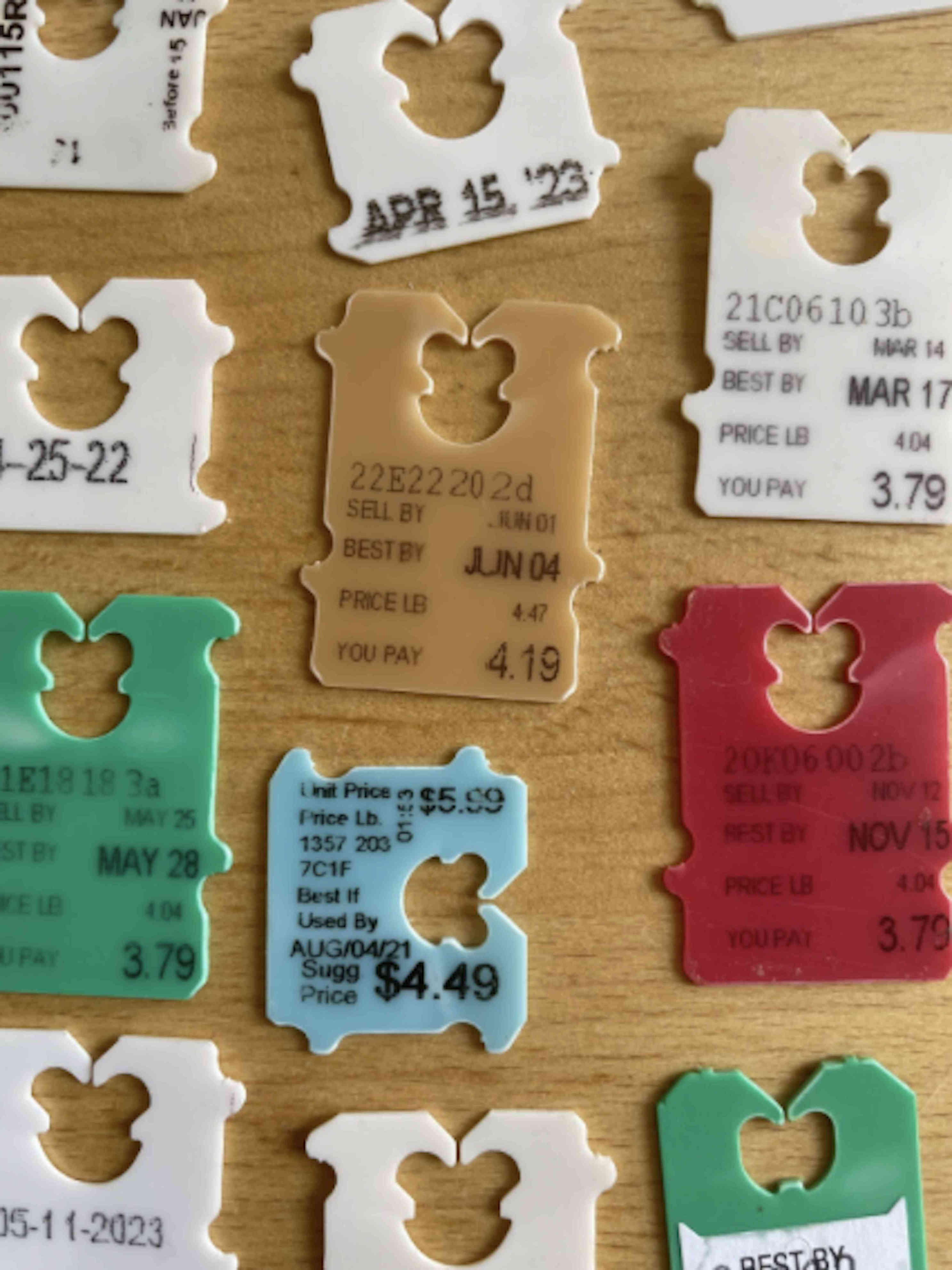 What Colored Bread Tags Actually Mean (And How to Pick the Freshest Bread)