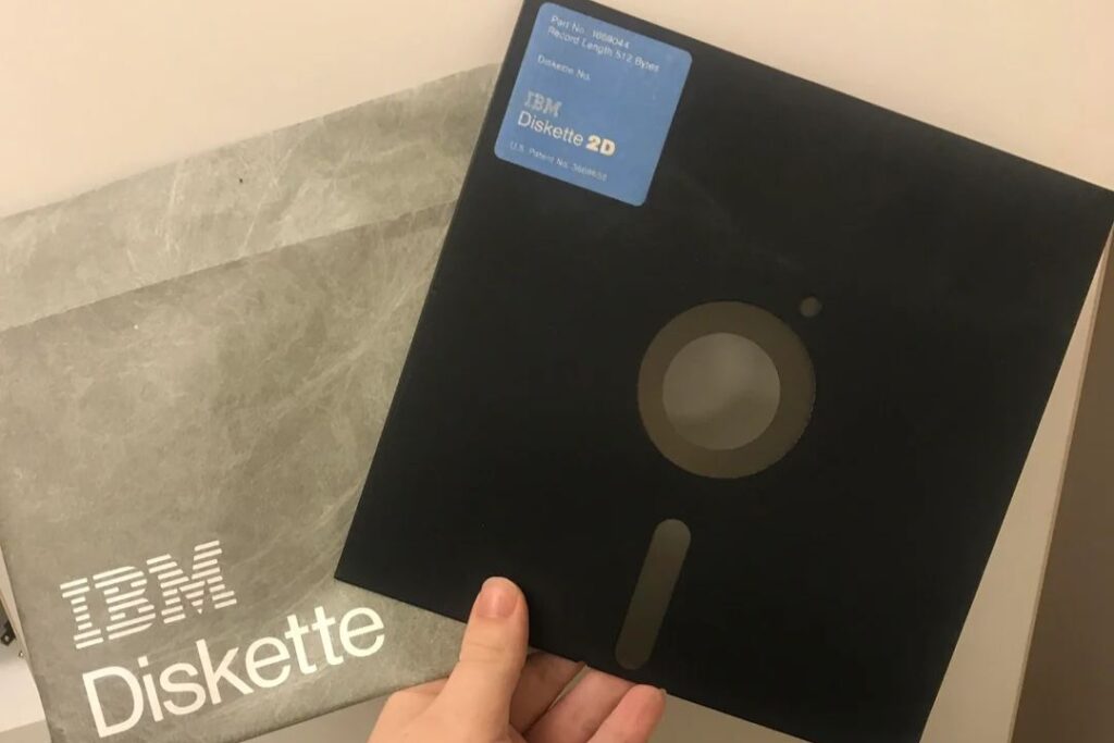 Insert Disk to Continue: 25 Memories of Floppy Disks & Computer Labs