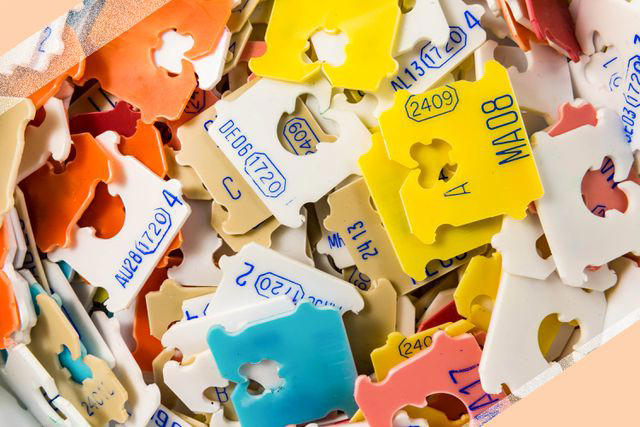 What Colored Bread Tags Actually Mean (And How to Pick the Freshest Bread)