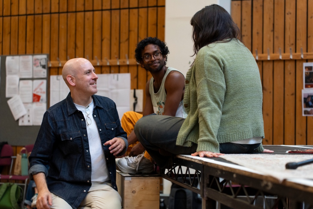 ‘Hamlet' Transfers to Brooklyn as National Theatre's Robert Hastie ...
