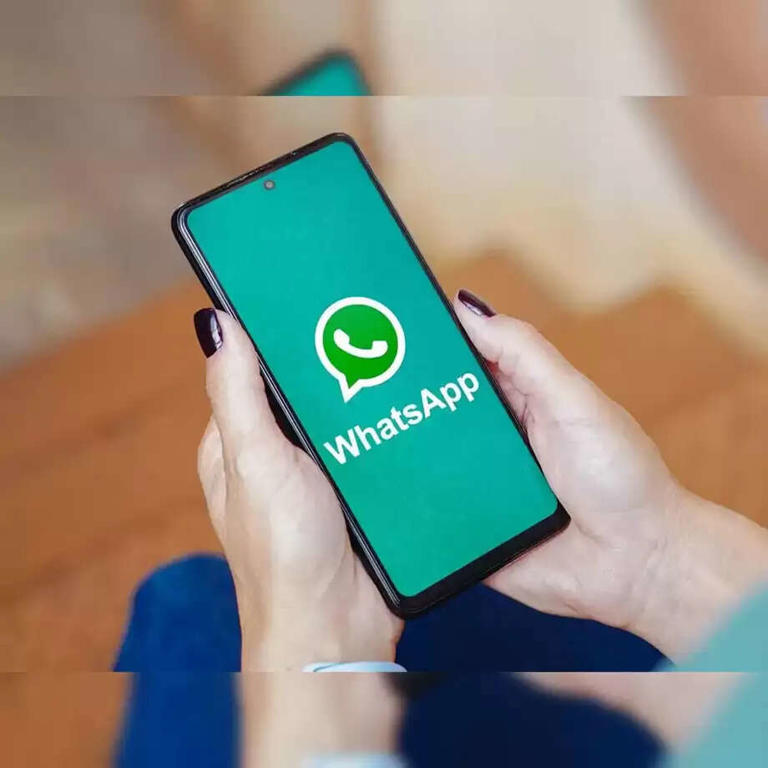 Some users are receiving WhatsApp's new liquid glass design update ...