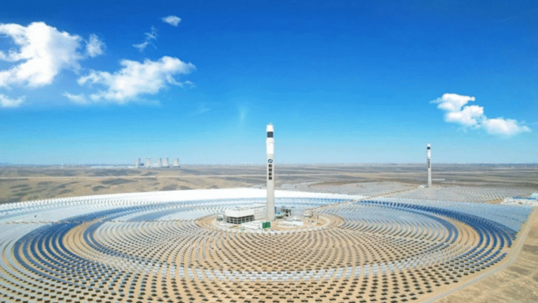 Dual-tower solar thermal plant begins operation in China’s Gobi Desert