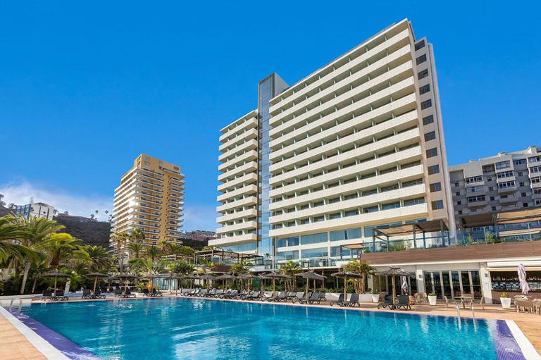 Tenerife tourist falls to death after jumping from balcony of burning hotel