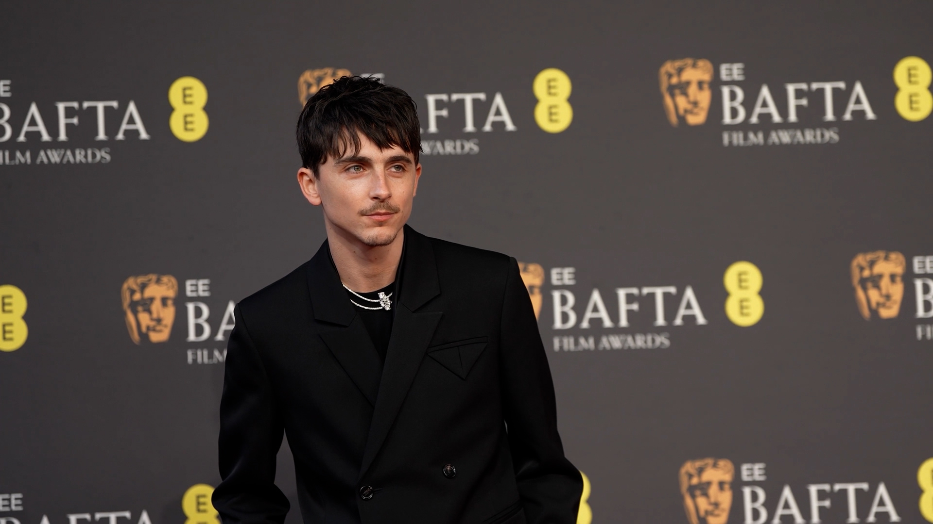 Timothée Chalamet trades his curls for a buzz cut and the reveal is ...