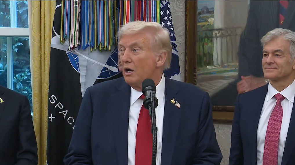 'Where Is Lutnick?': Trump Displays Signs Of Cognitive Decline ...