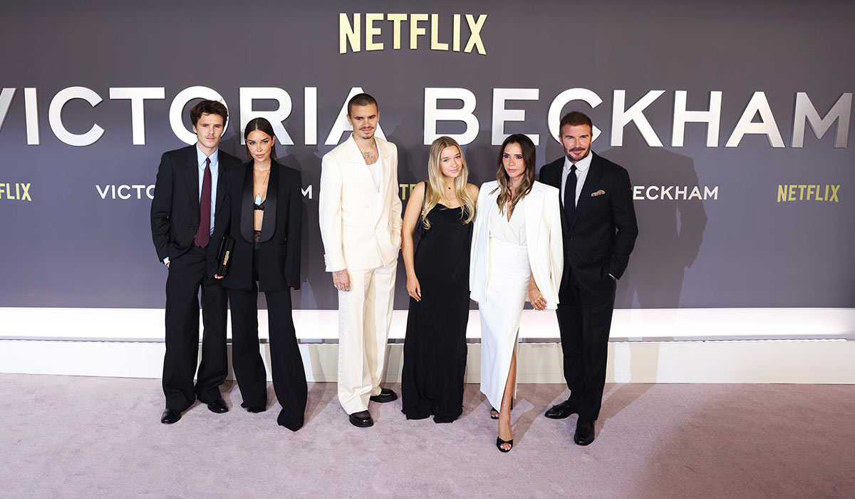 Poshest teen in town! 14-Year-Old Harper Beckham dazzles in €7,800 ...