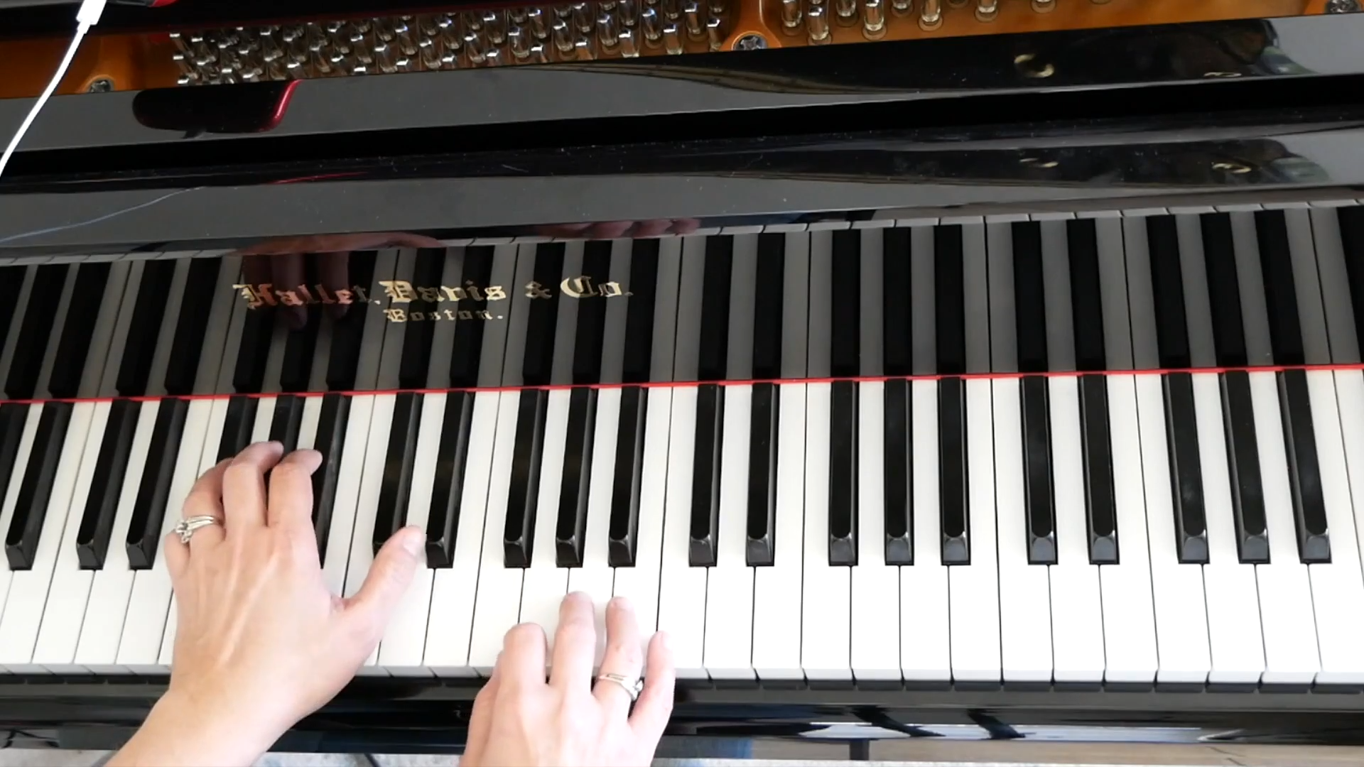 How to master rootless voicings