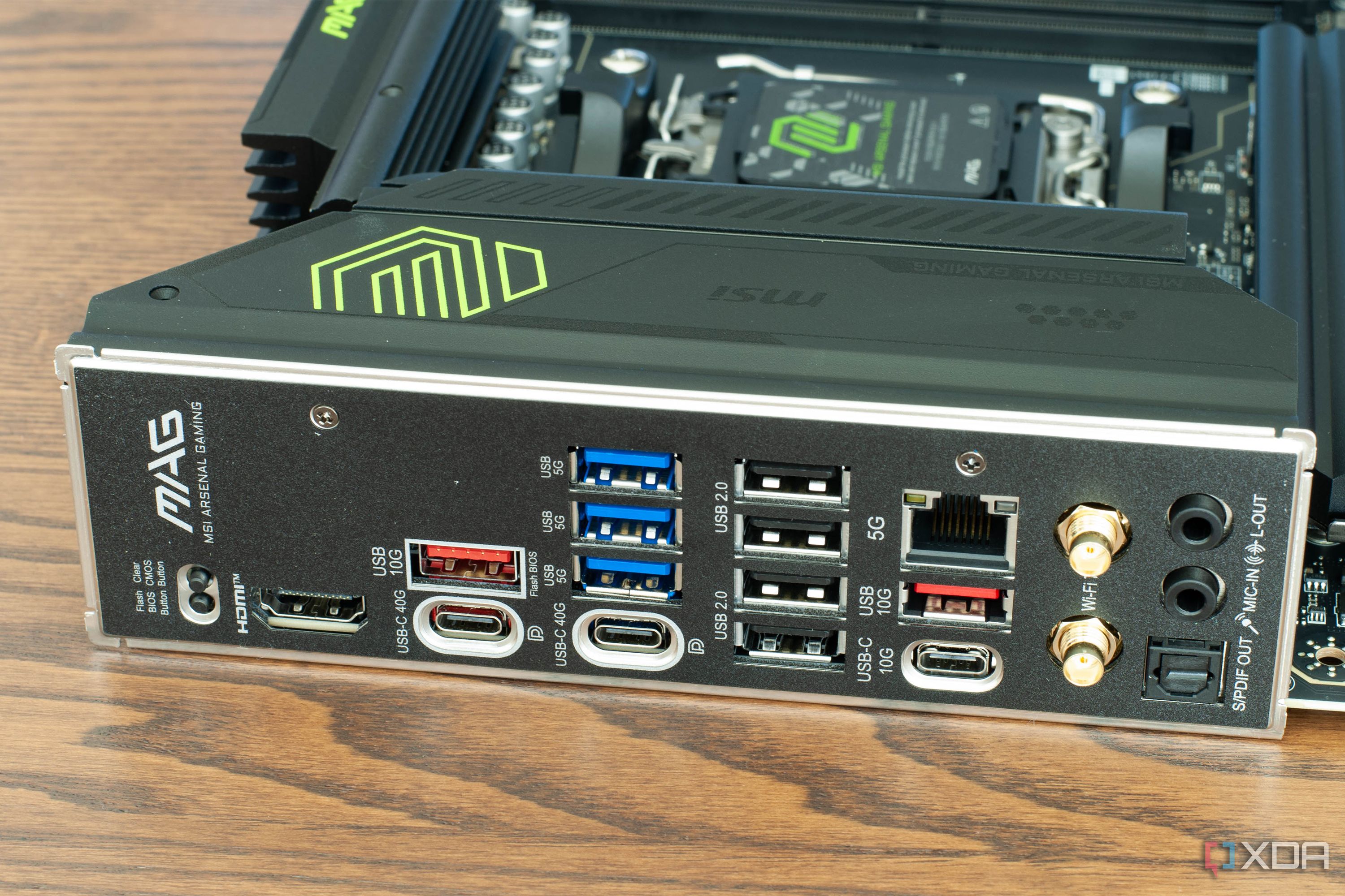 Here's how to make on-board motherboard audio better