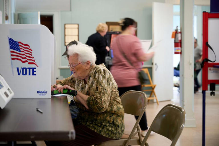 Economic Populism Is Powerful, but Democrats’ Brand Is Toxic