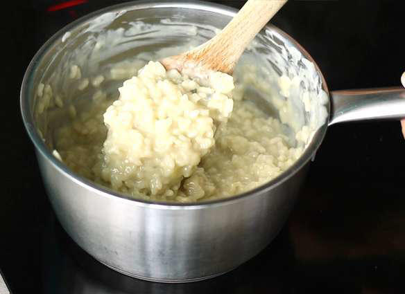 Roquefort risotto - the iconic italian rice dish with blue cheese