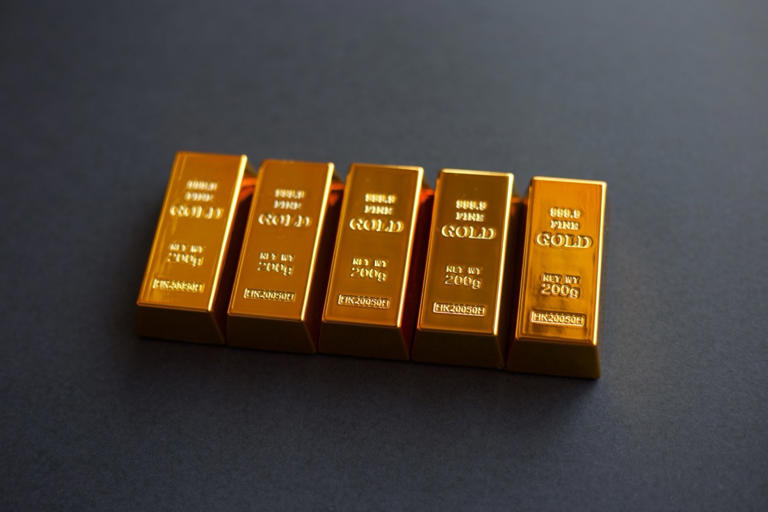 France pulled all its gold from the NY Fed - and made $15 billion doing it
