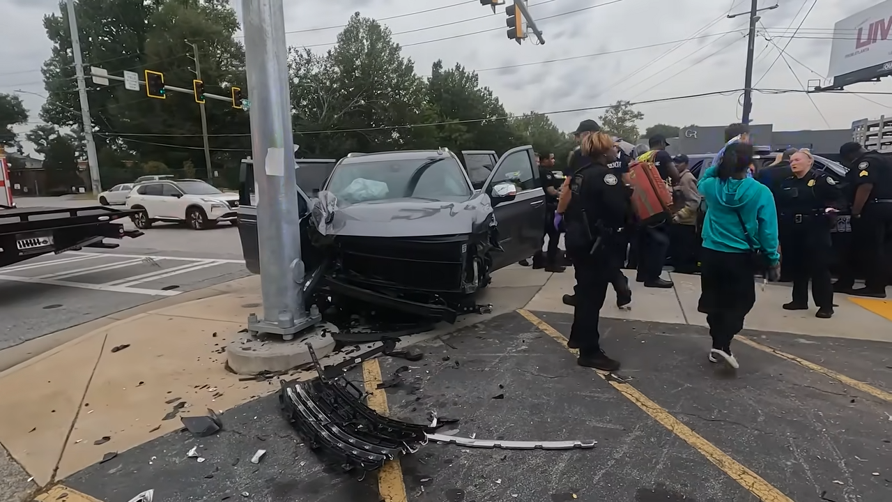 Unexpected Crash Scene Turns Into a Full Cleanup Operation