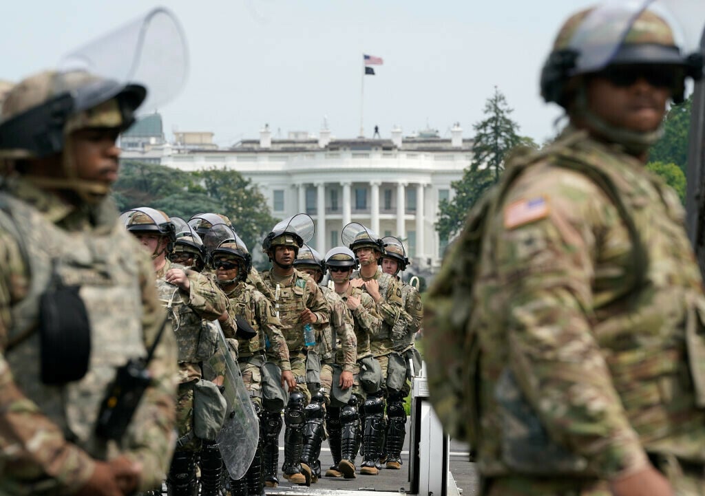 Το 25% των πρακτόρων του FBI είναι τώρα στις τάξεις της ICE