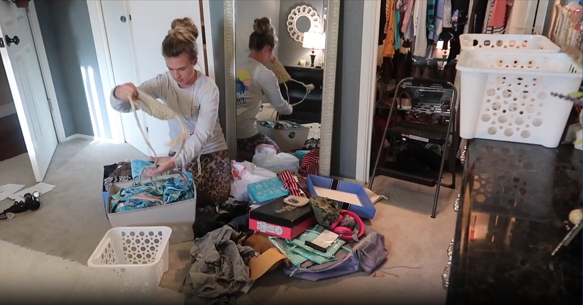 Extreme clean with me: decluttering motivation!
