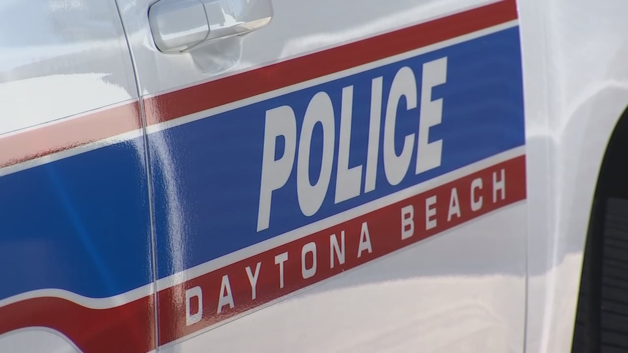 Daytona Beach police officer charged with DUI