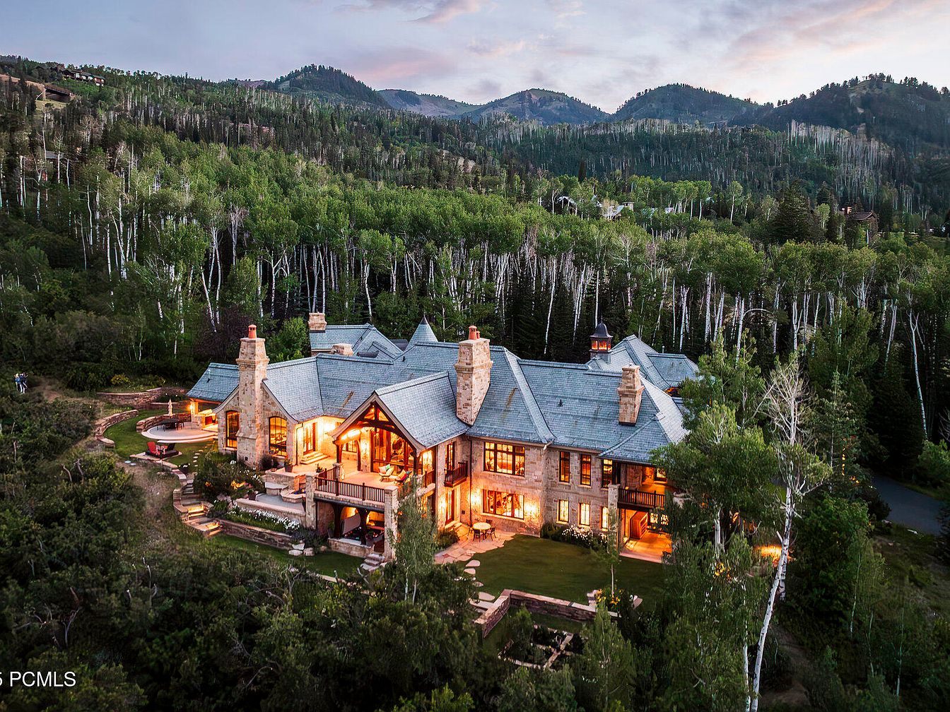 $27M Mountain Retreat in Utah: A Masterful Alpine Estate Blending ...