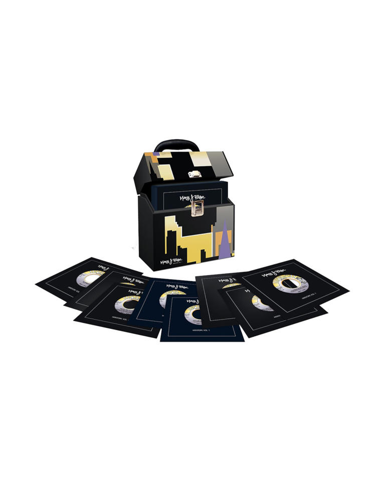 Gloria Velez Claims She Watched Nas Have Sex With Jay-Z's Girlfriend After "Oochie Wally" Shoot