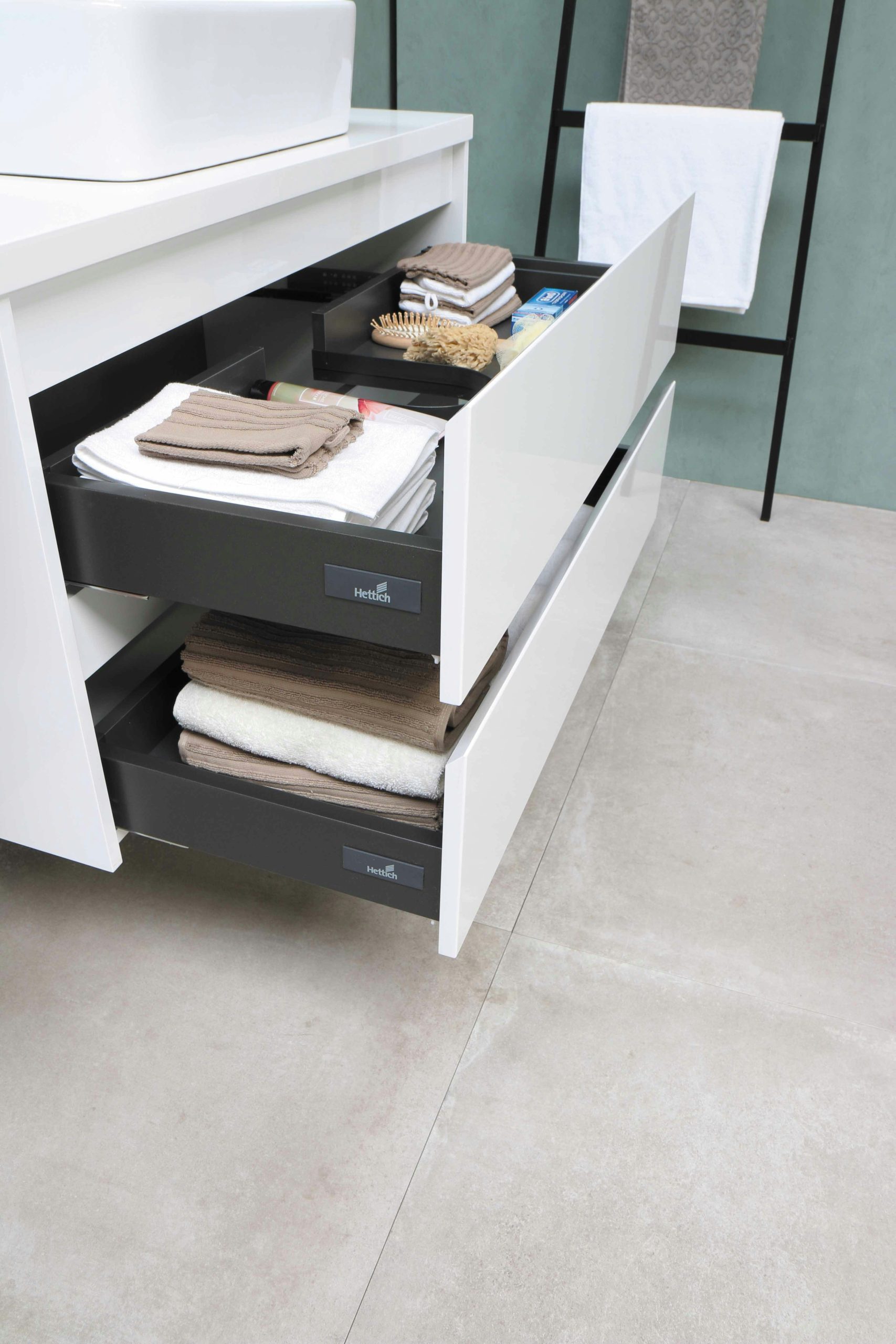 Simple Upgrades That Improve Bathroom Storage