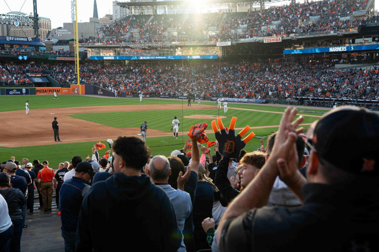 Tigers’ Game 5 in Seattle moves to primetime slot; winner advances to ...