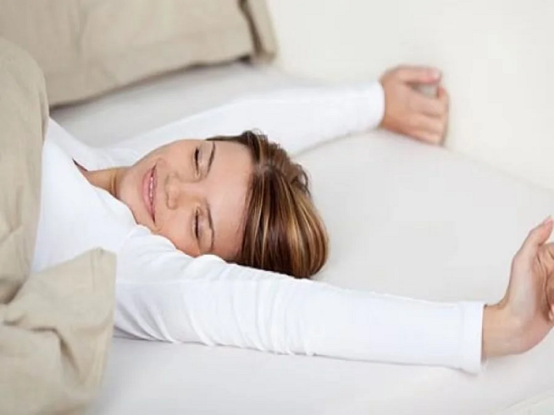 Health Tips - Pillows offer these health benefits. Learn about them.