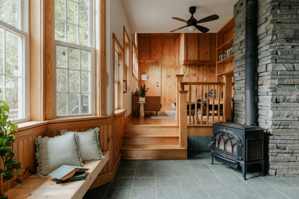 Steps to Create a Cozy Reading Nook at Home