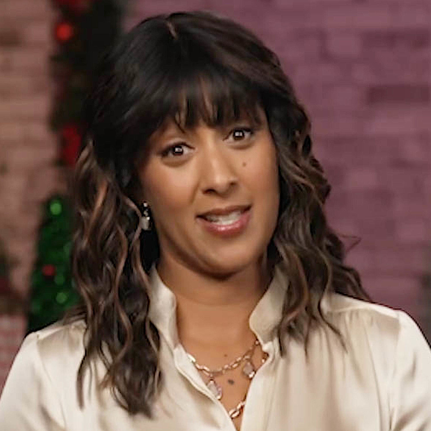 Hallmark Channel Stars Issue Warning After Scammers Impersonate Them