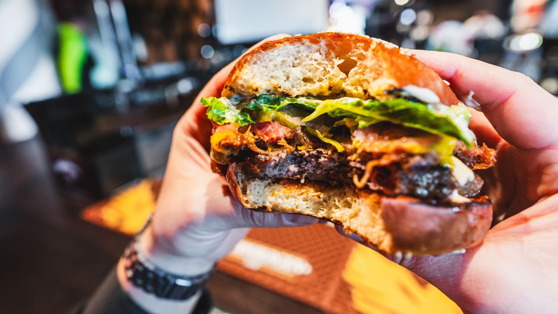 10 Countries That Eat The Most Fast Food