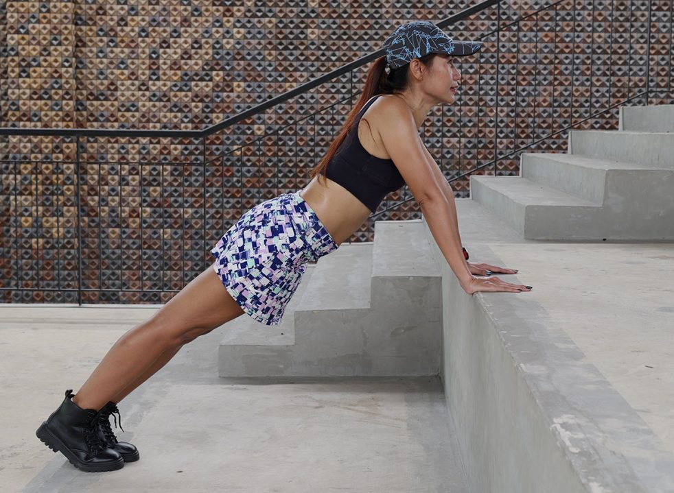 6 Bodyweight Exercises That Build More Strength Than Lifting Weights ...