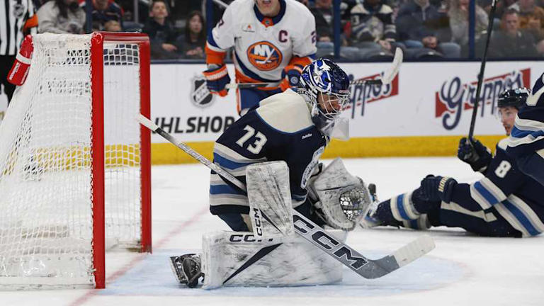 Blue Jackets Make Surprising Choice in Goal for Season Opener