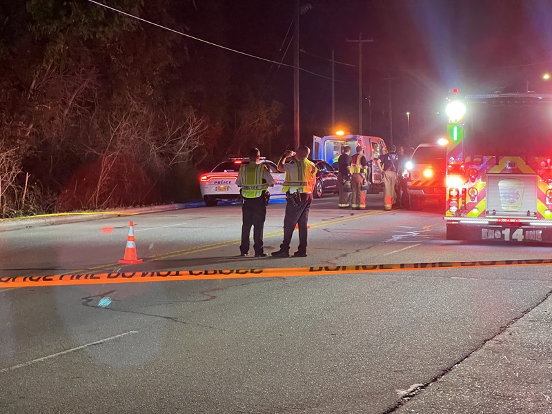 3 dead, 1 critical in single-car North Carolina crash