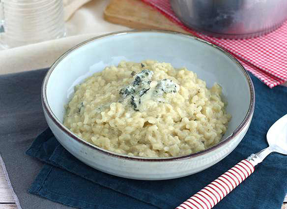 Roquefort risotto - the iconic italian rice dish with blue cheese
