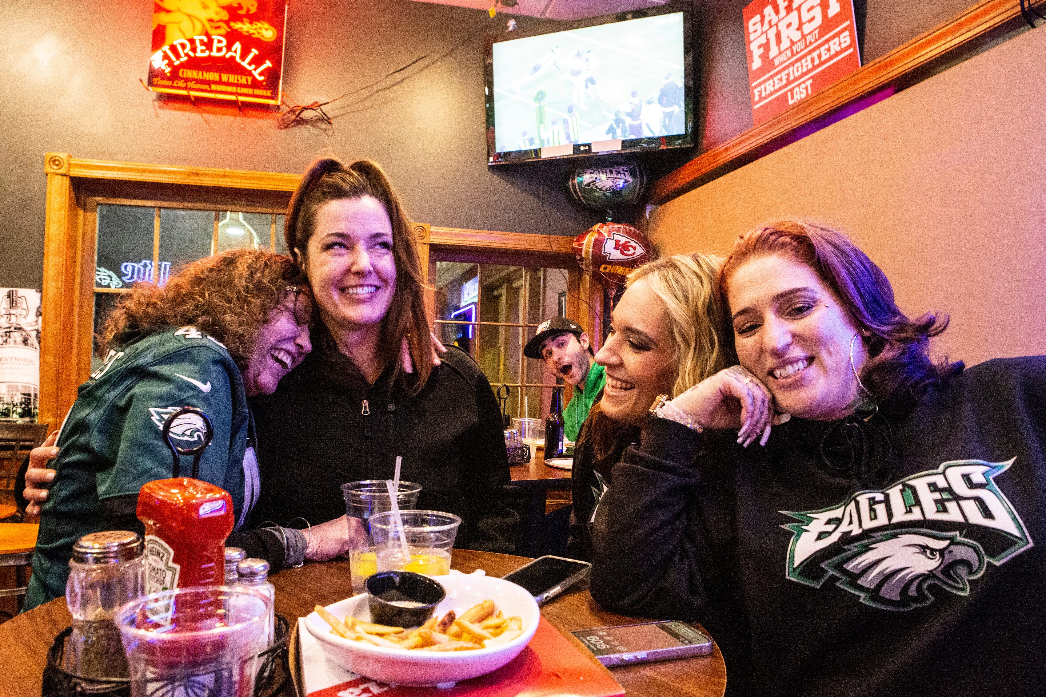 5 Delaware bars/restaurants to watch the Phillies and Eagles tonight