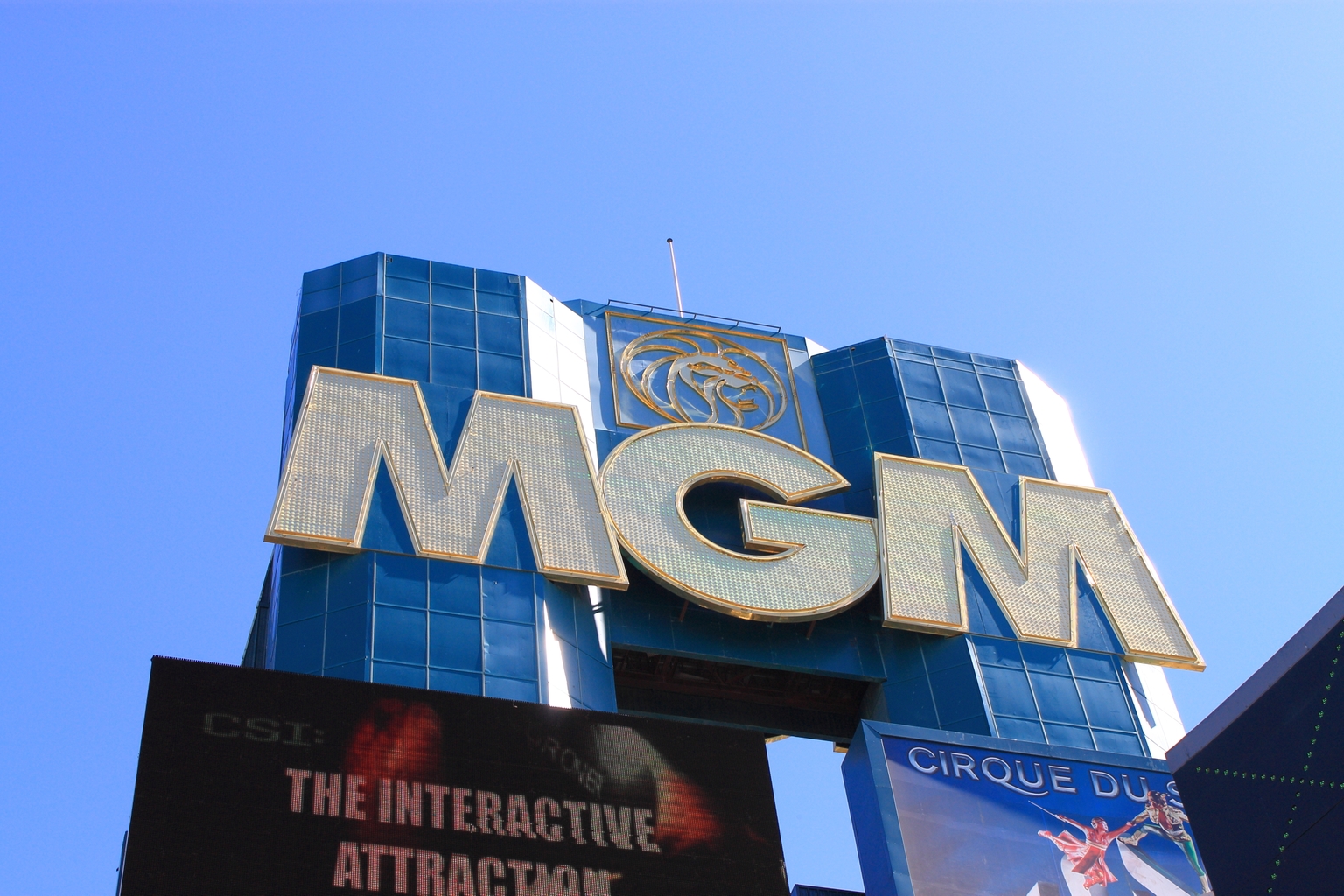 MGM Resorts sells the operations of MGM Northfield Park for $546M