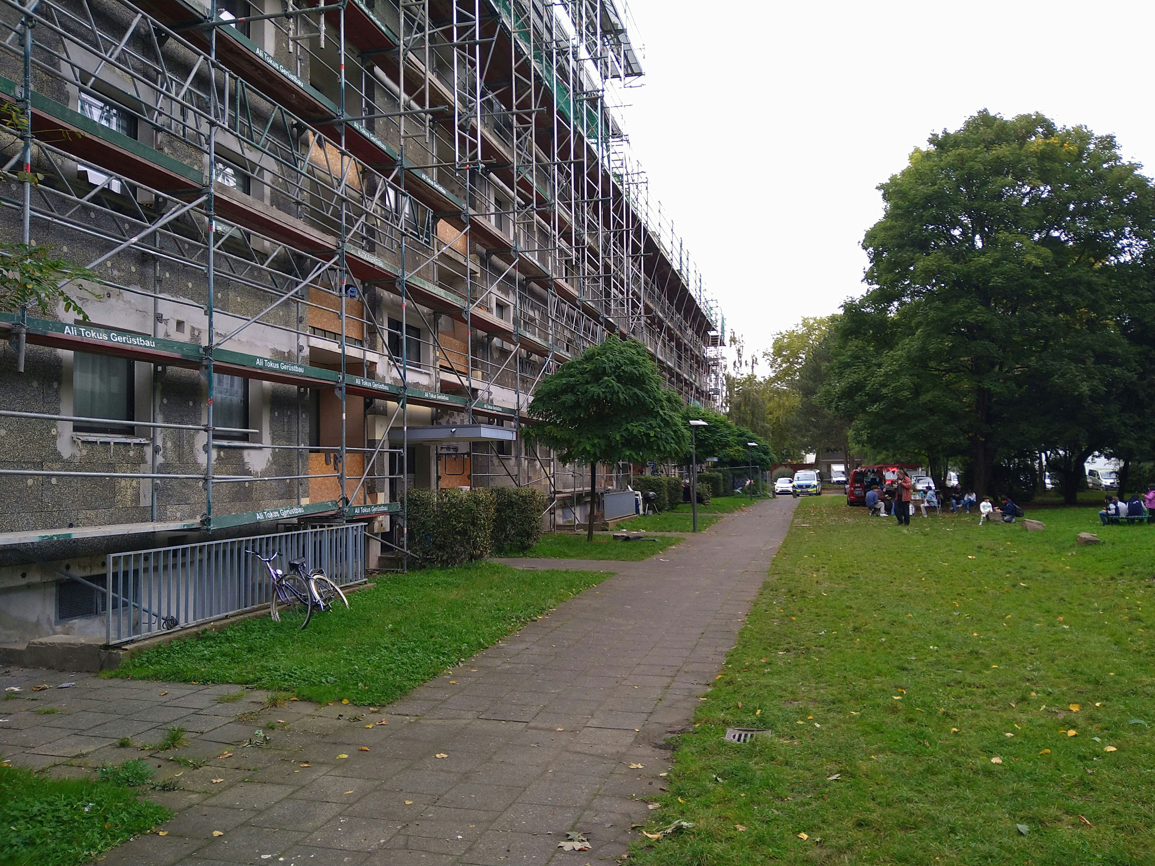 Kritik an Untätigkeit: Mehrfamilienhaus in Flittard seit Sommer ohne ...