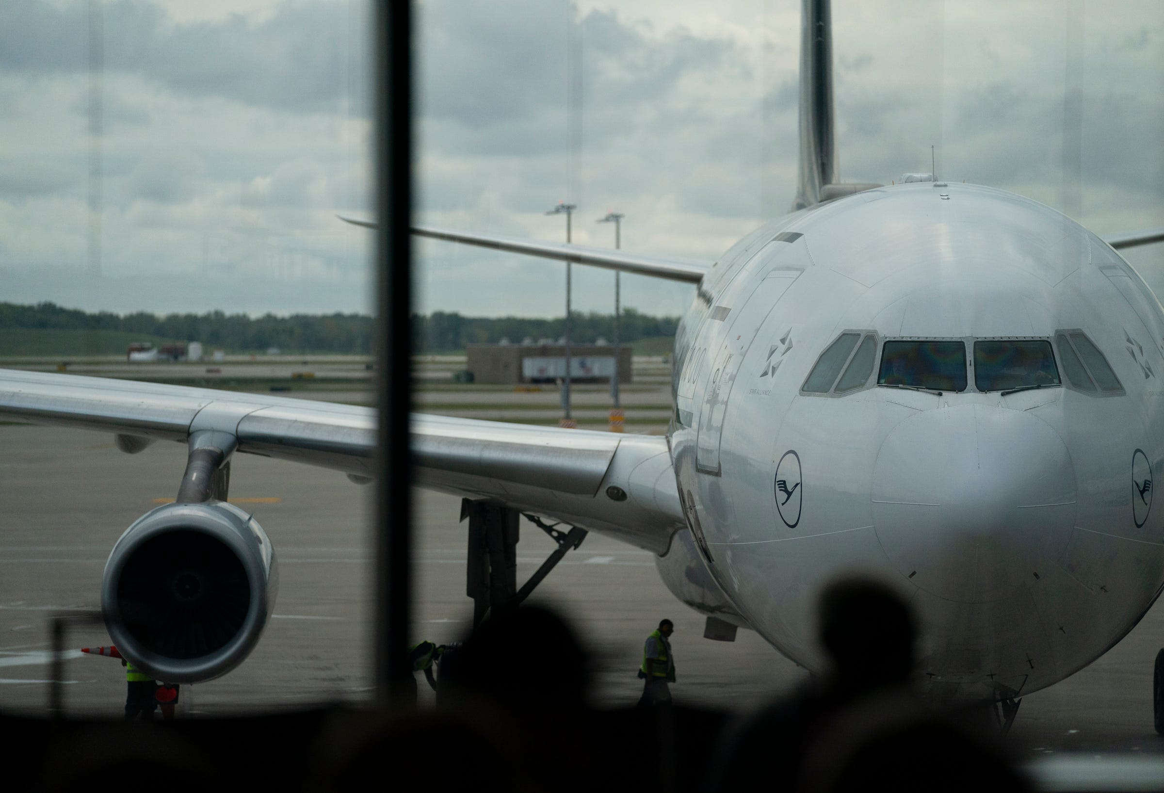 Flights canceled at Detroit Metro Airport as government shutdown ...