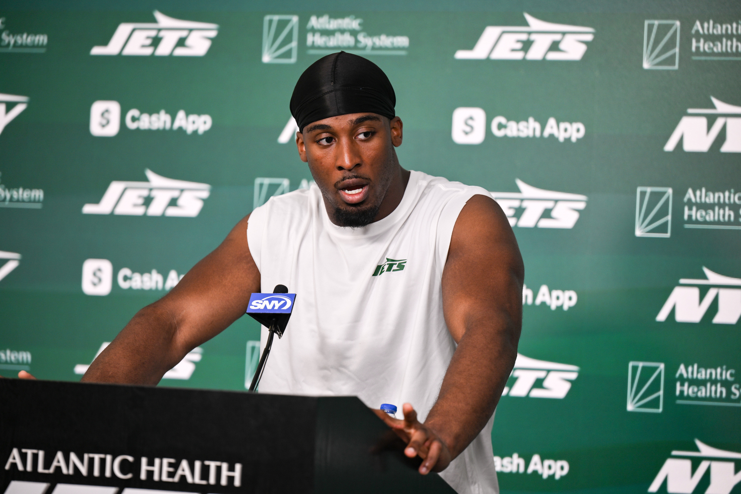 Jets' Breece Hall explains cryptic Instagram post amid trade rumors