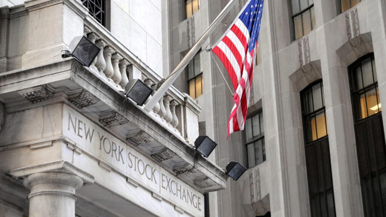 Stock Market Today: Nasdaq, S&P 500 Futures Rise—Salesforce, Hewlett ...