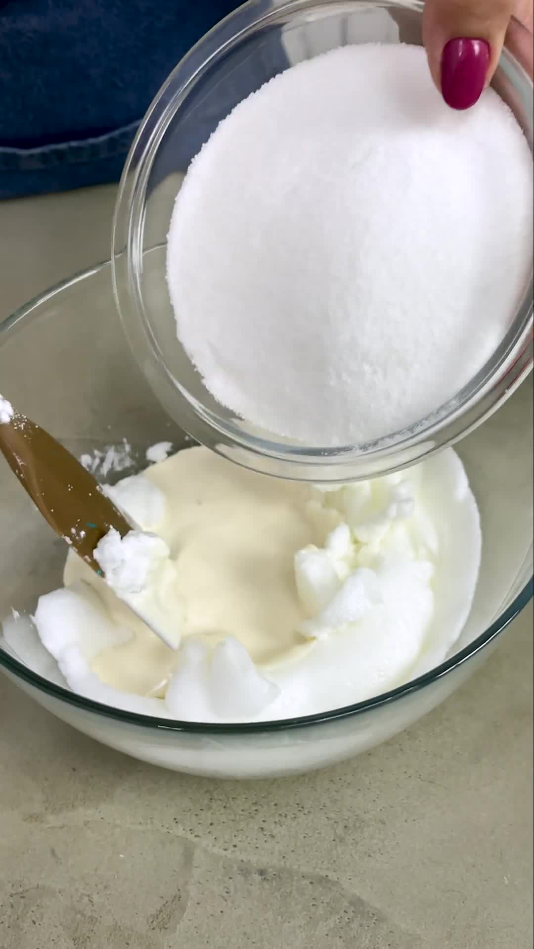 Dica de Vó para deixar o clássico Sagu muito mais gostoso! 🍷