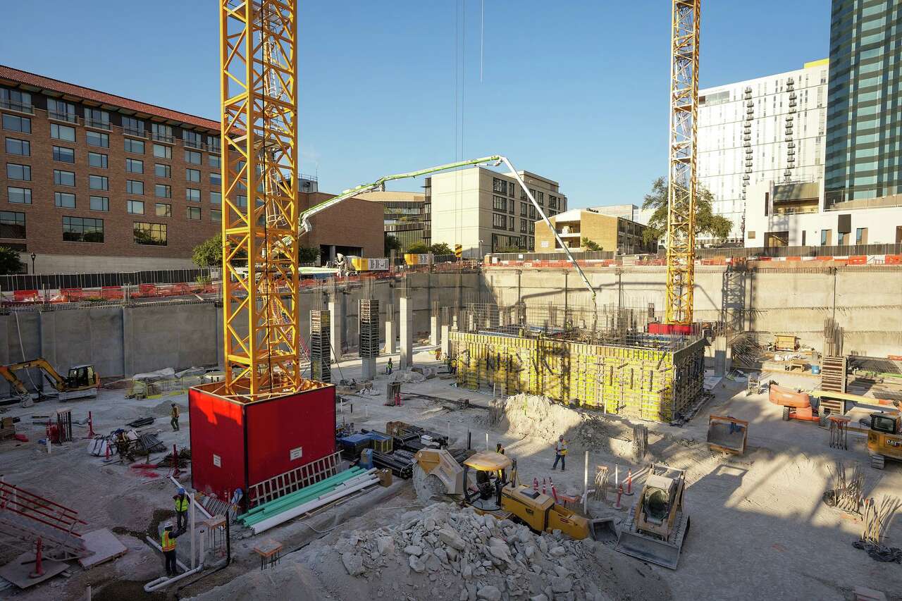 UT's McCombs Business dean talks legacy, Mulva Hall as she prepares to ...