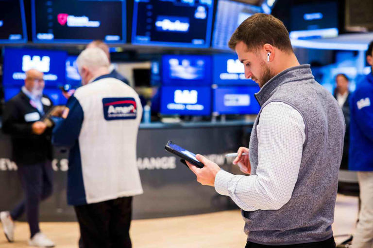 These stocks moved the most today: Oracle, Nike, Micron, DJT, Carnival ...