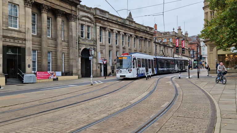 Sheffield trams: Disruption as driver shortage hits Blue and Yellow ...